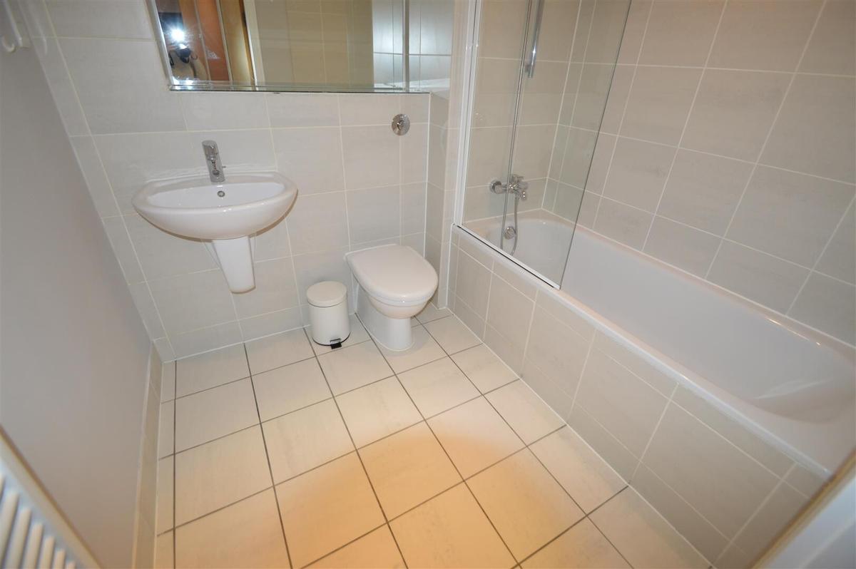 2 bedroom apartment for rent The Quadrangle Manchester, M1 5QD | UniHomes