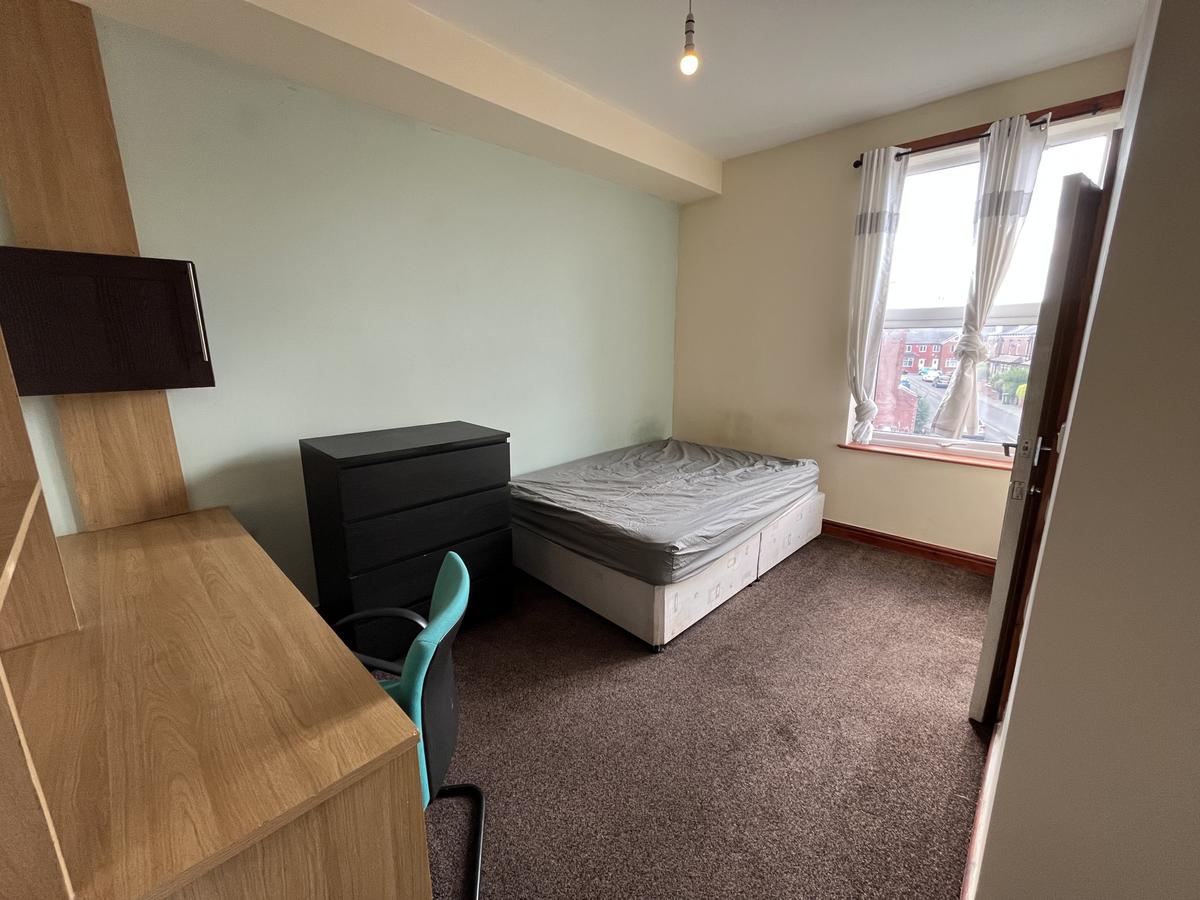 6 bedroom house for rent Cardigan Lane, Leeds, LS6 1DX | UniHomes