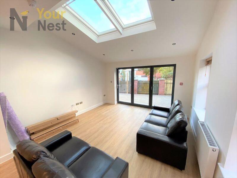 5 bedroom house for rent Ash Road Leeds, LS6 3JJ | UniHomes