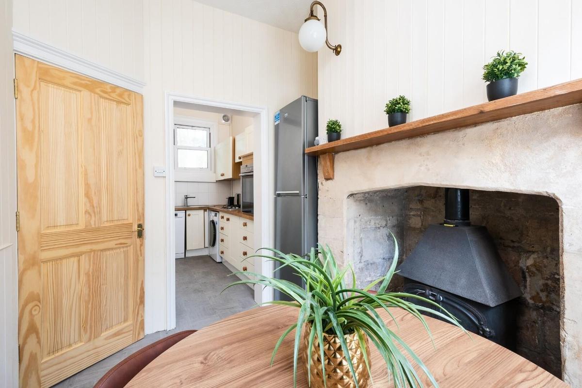 4 bedroom house for rent Upper East Hayes, Bath, BA1 6LN | UniHomes