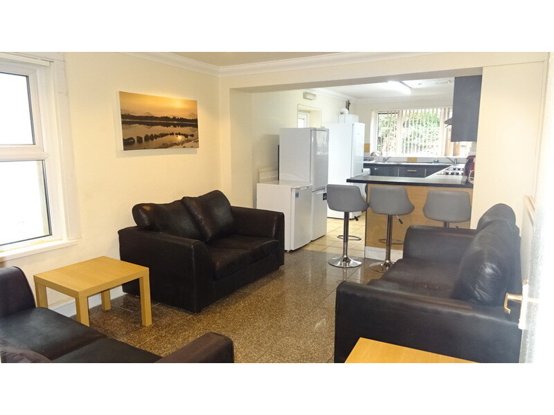 8 bedroom house for rent Woodville Road Cardiff, CF24 4DW | UniHomes
