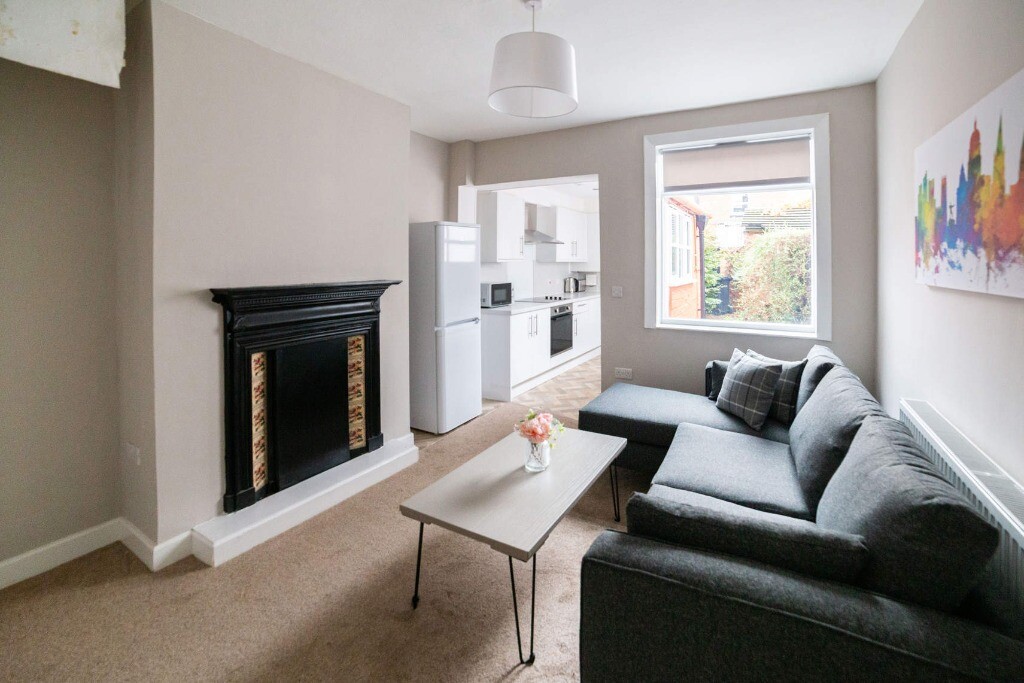 3 bedroom house for rent Clinton Street, Nottingham, NG9 1AZ | UniHomes