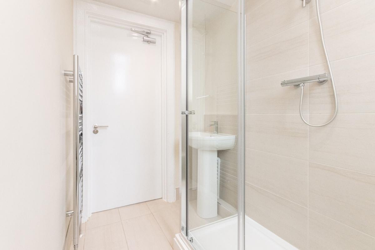 3 bedroom apartment for rent Forrest Road Edinburgh, EH1 2QP | UniHomes