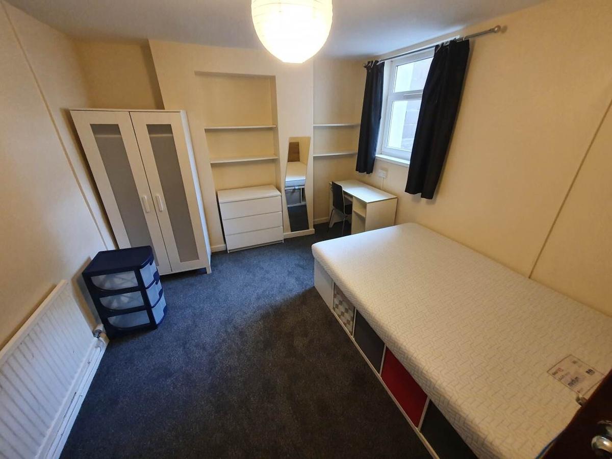 7 bedroom house for rent Cathays Terrace Cardiff, CF24 4HU | UniHomes