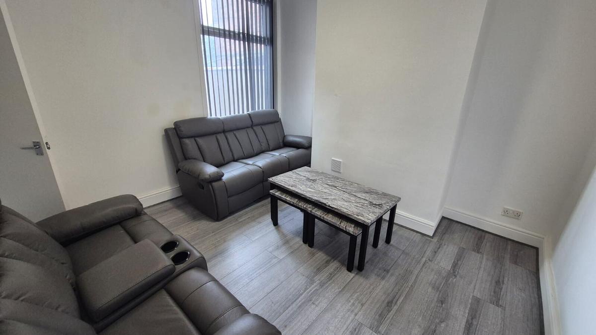 4 bedroom house for rent Manchester Manchester, M14 4BX | UniHomes
