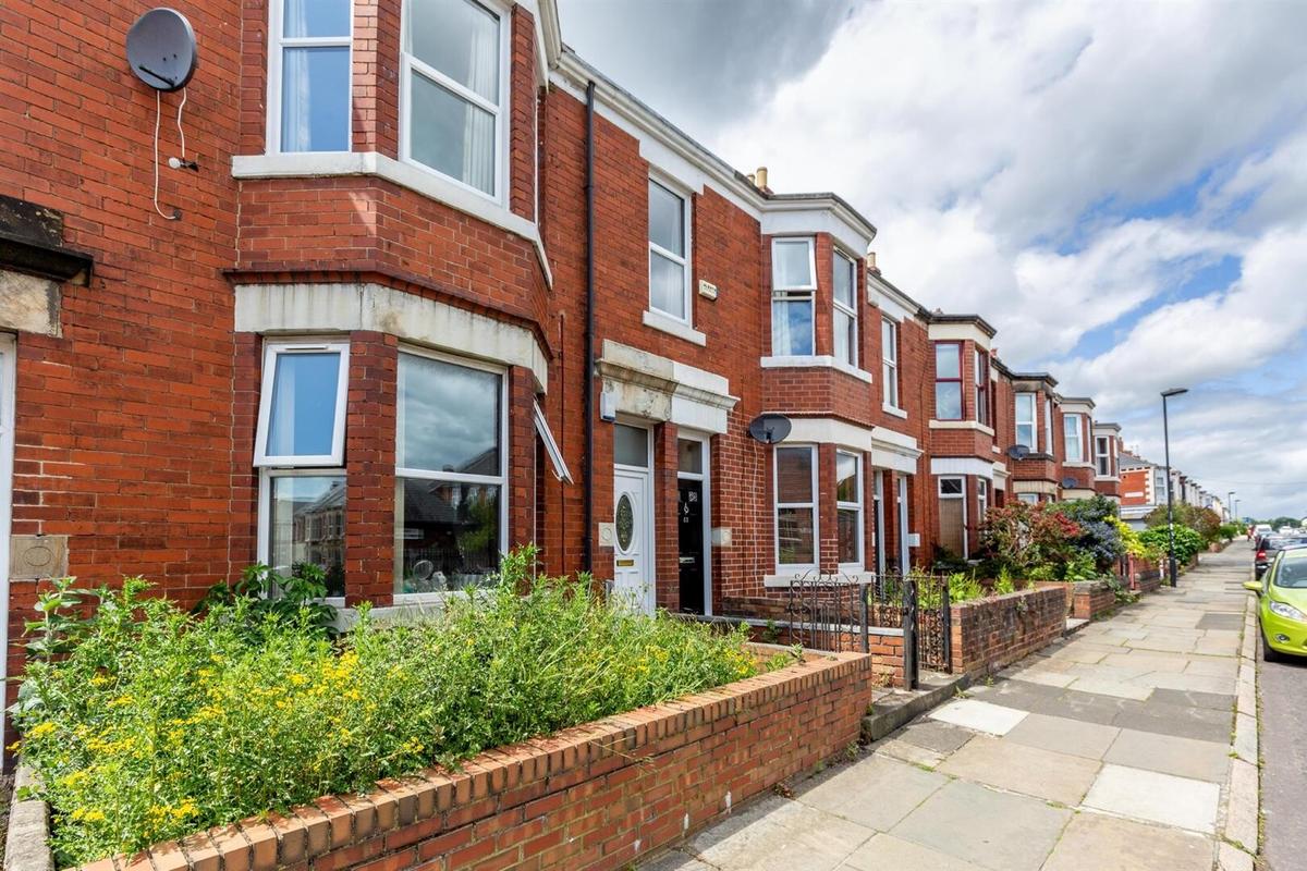 2 bedroom apartment for rent Addycombe Terrace Newcastle, NE6 5NB ...