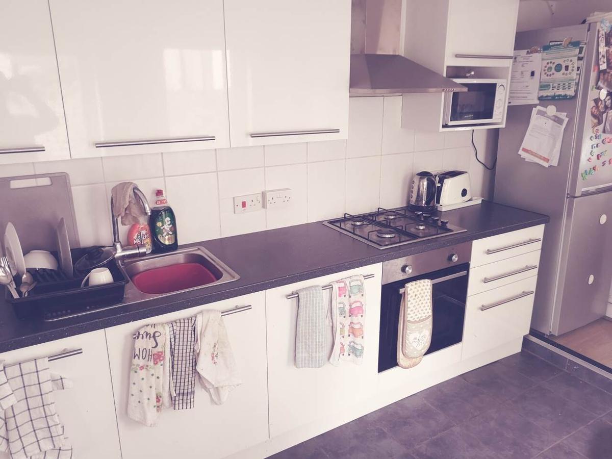 4 bedroom house for rent Glenroy Street Cardiff, CF24 3JZ | UniHomes