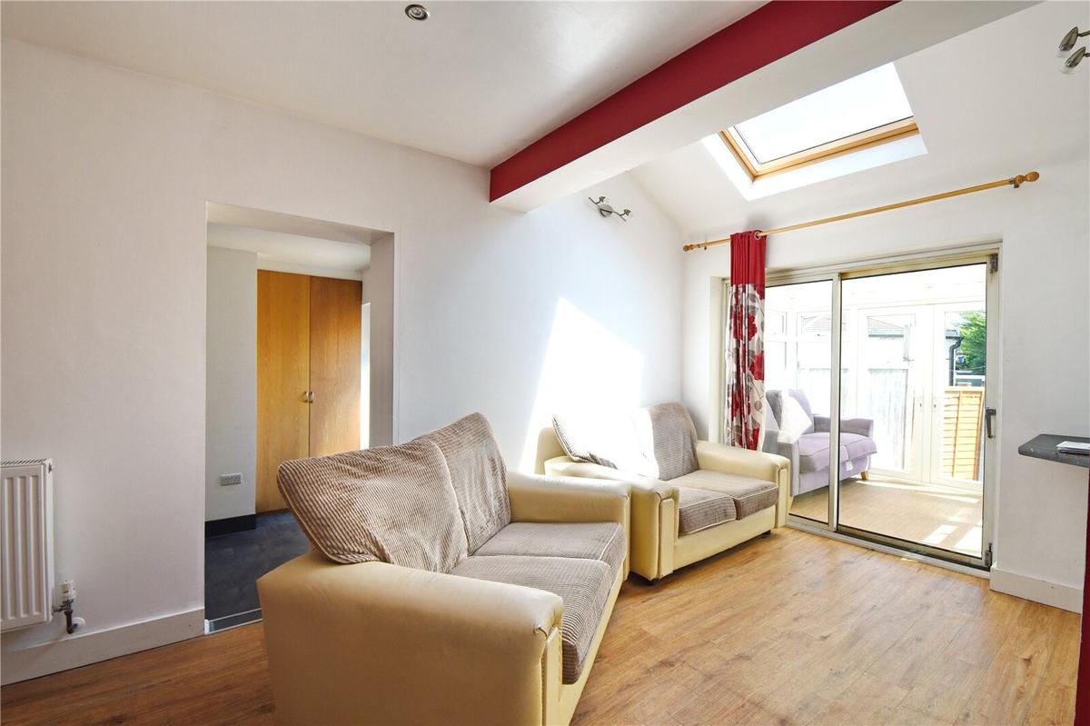 6 bedroom house for rent Charles Road Bristol, BS34 7ES | UniHomes