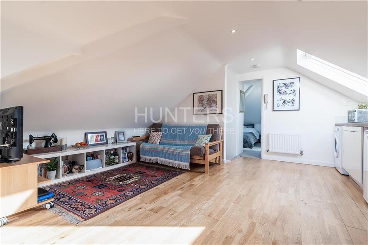 1 bedroom apartment for rent Manstone Road, London, NW2 3XG | UniHomes