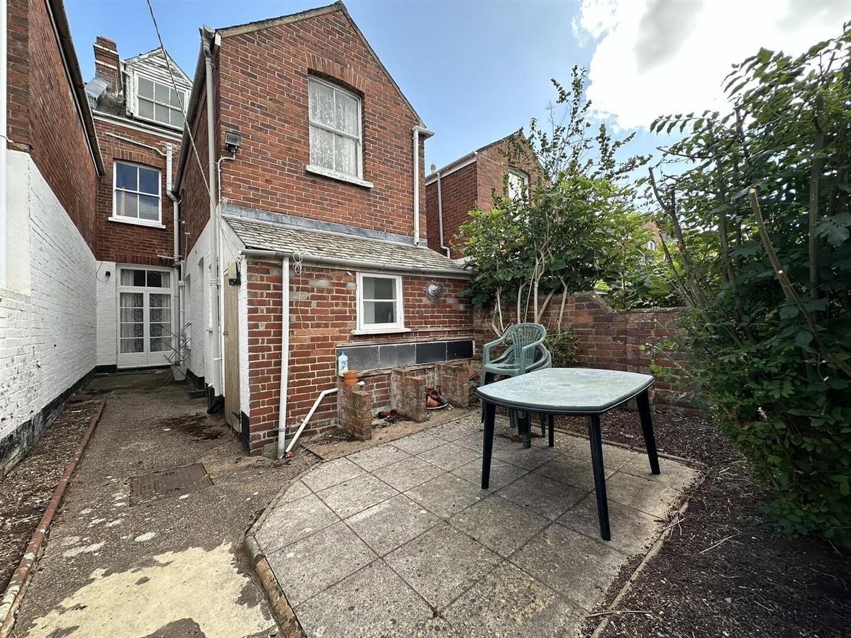 5 bedroom house for rent St. Johns Road Exeter, EX1 2HR | UniHomes