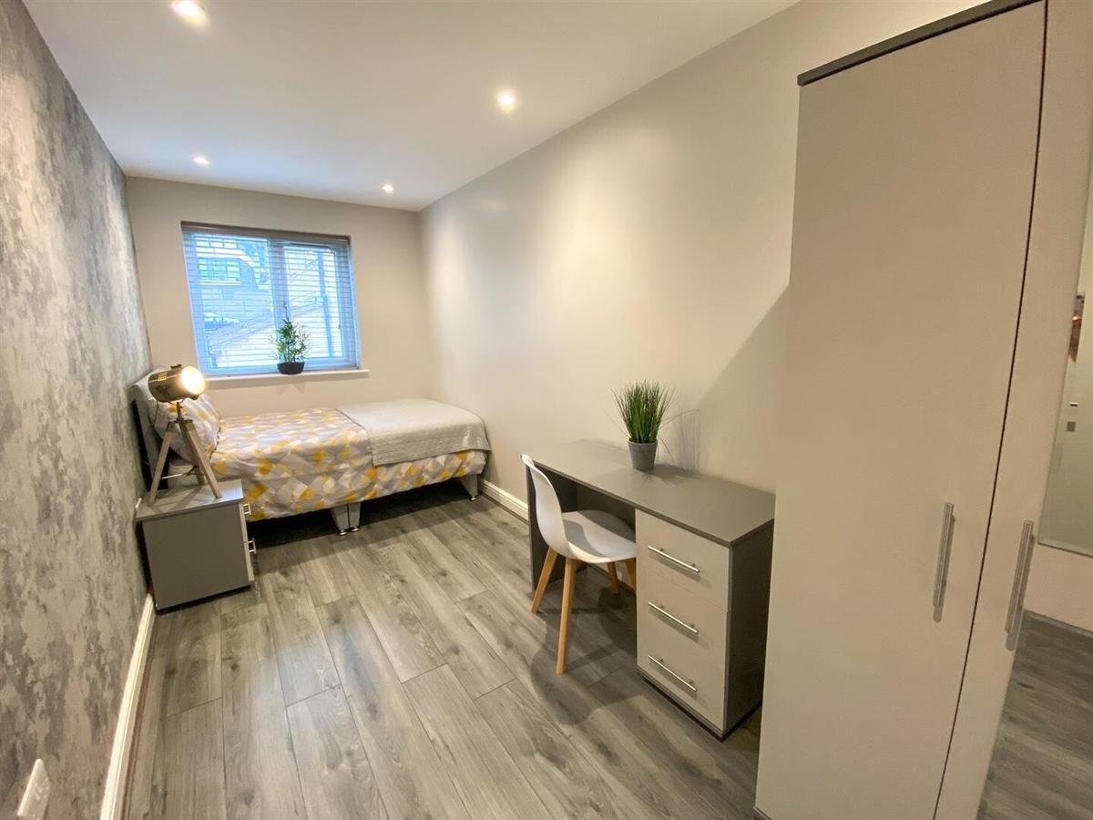 12 bedroom house for rent Bolsover Street Sheffield, S3 7NA | UniHomes