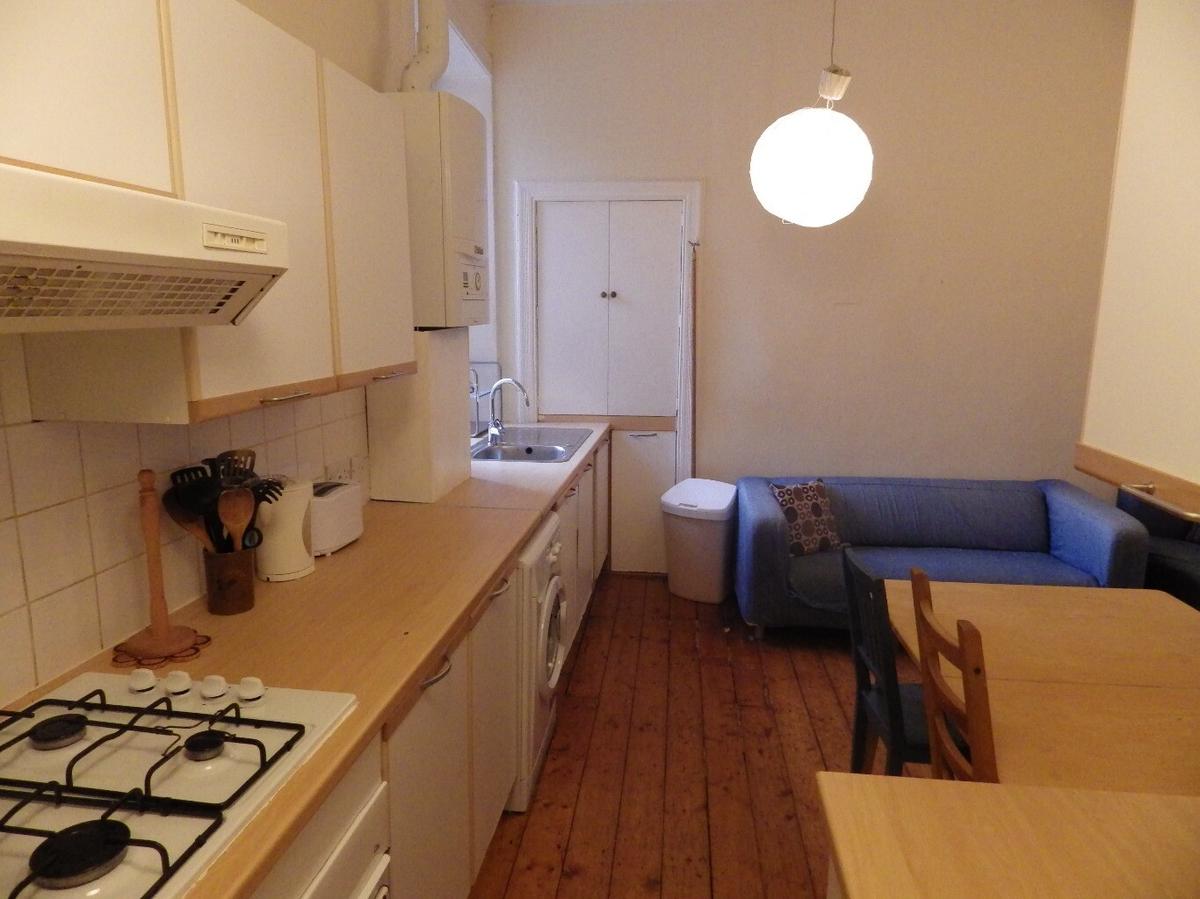 4 bedroom apartment for rent Comiston Road Edinburgh, EH10 5QJ | UniHomes