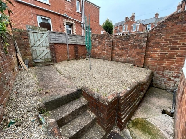 4 bedroom house for rent Priory Road Exeter, EX4 7AL | UniHomes