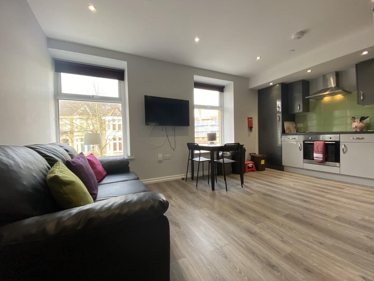2 bedroom apartment for rent Cathays Terrace Cardiff, CF24 4JA | UniHomes