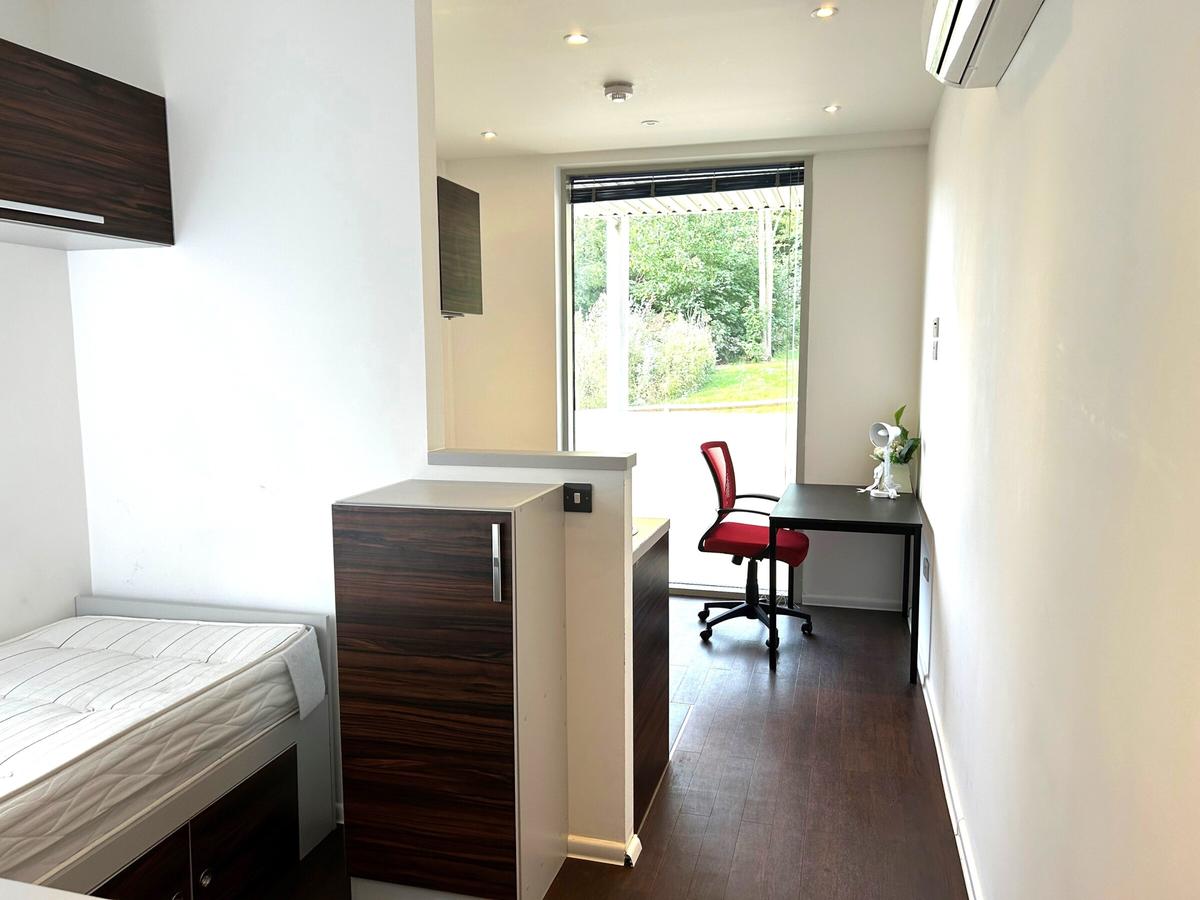 1 bedroom apartment for rent Guildford Park Road, Flat 11, Surrey, GU2 ...