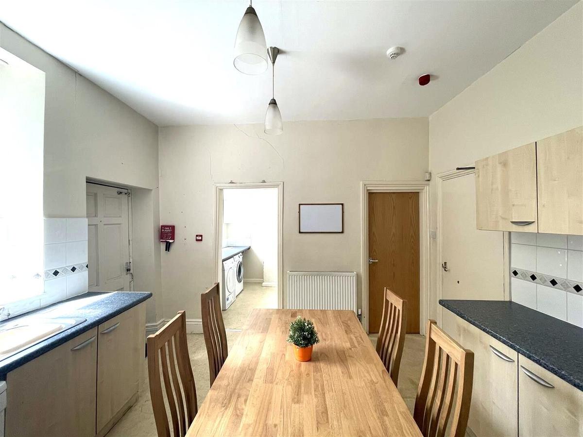 7 bedroom house for rent Spring Hill Road, Sheffield, S10 1ES | UniHomes