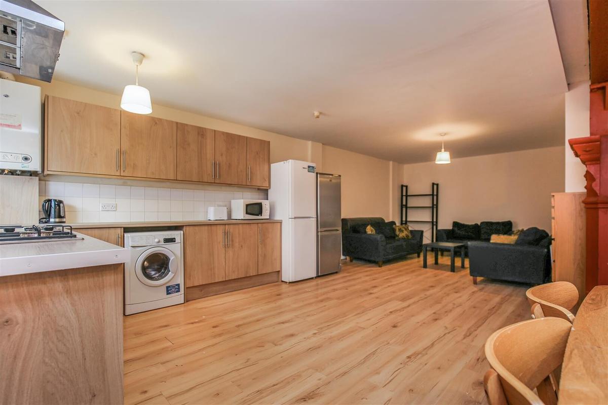 5 bedroom apartment for rent Leazes Arcade, Newcastle, NE1 4PF | UniHomes