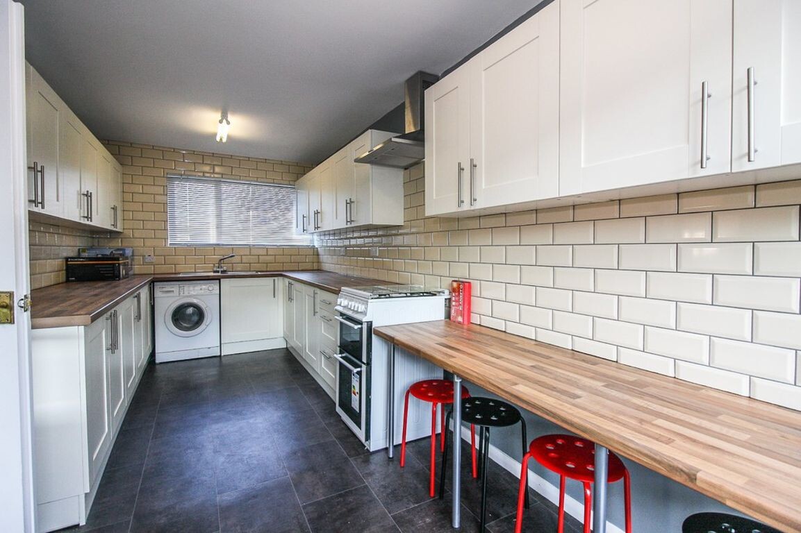 4 bedroom house for rent Meare Road, Bath, BA2 5PX | UniHomes