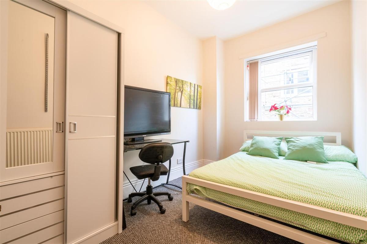 7 bedroom house for rent Tapton House Road Sheffield, S10 5BY | UniHomes