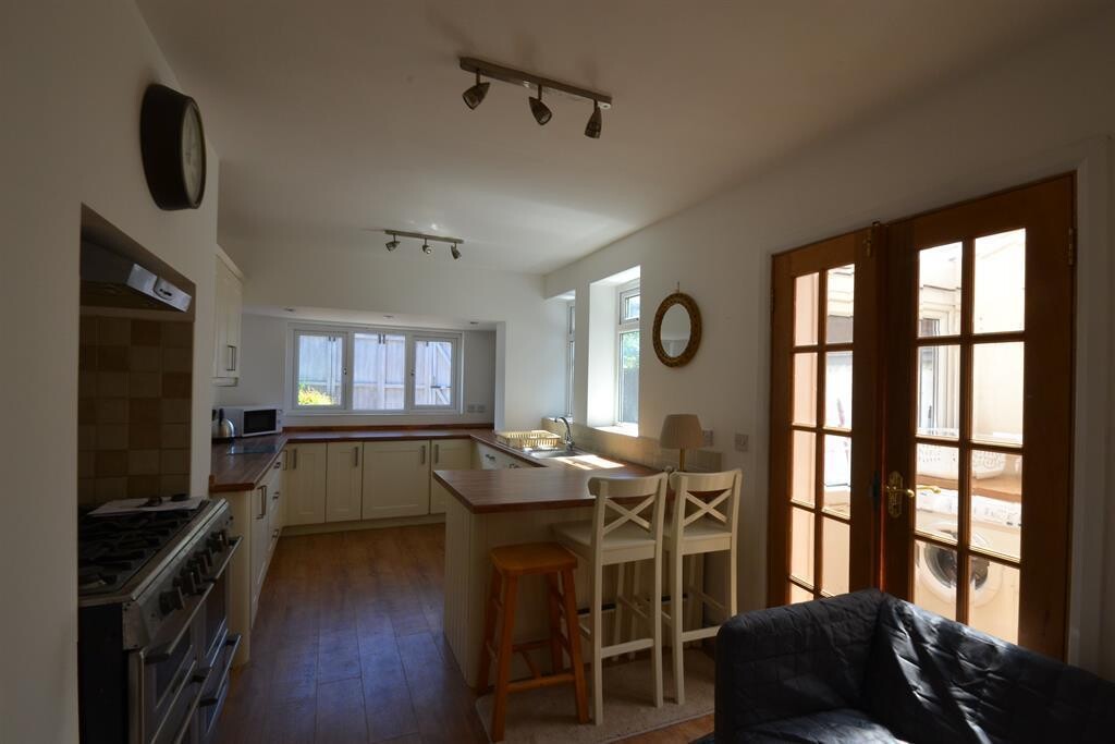 4 bedroom house for rent Barrack Road, Exeter, EX2 5ED | UniHomes