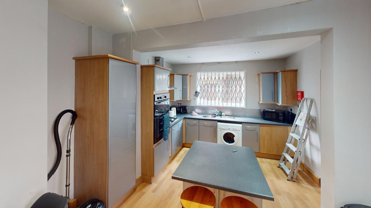 5 bedroom house for rent Forest Fields Nottingham, NG7 6BB | UniHomes