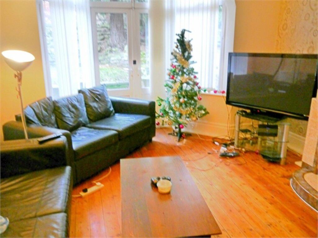 7 bedroom house for rent Rolleston Drive Nottingham, NG7 1JS | UniHomes