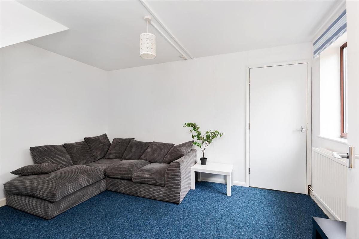 3 bedroom house for rent Twerton Farm Close, Bath, BA2 1BL | UniHomes