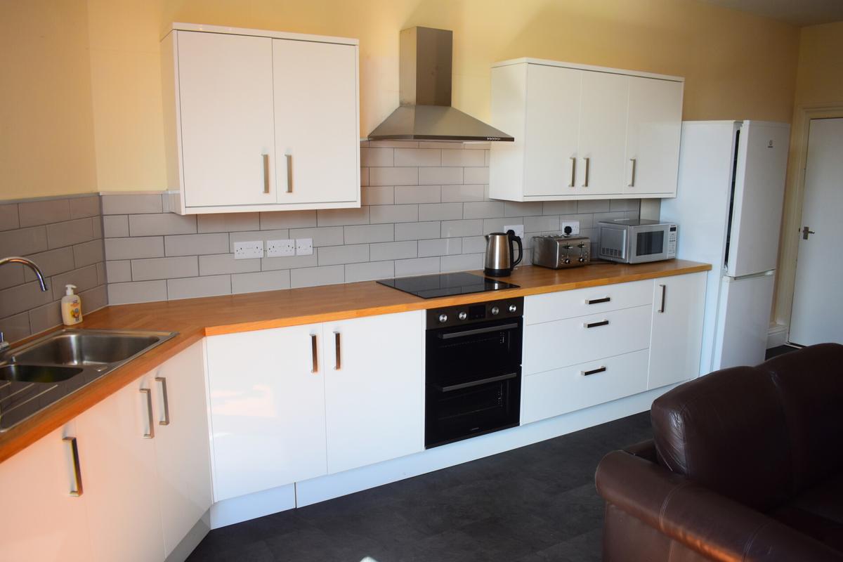 5 bedroom house for rent Fawcett Road, Portsmouth, PO4 0DF | UniHomes