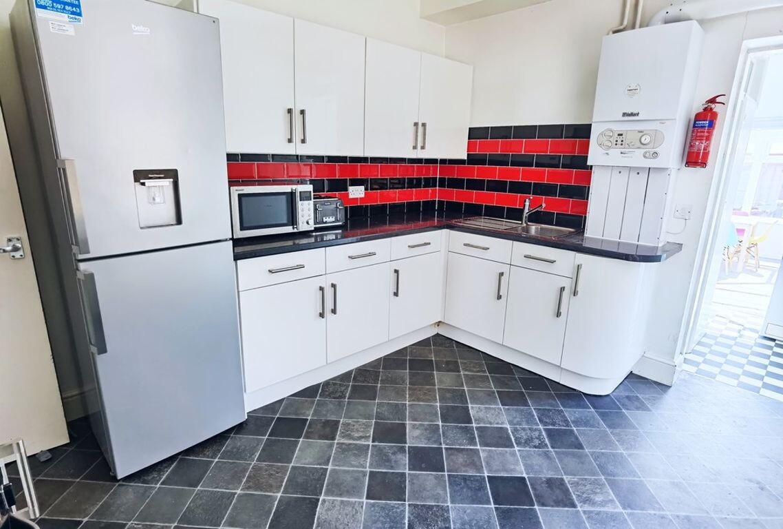 5 bedroom house for rent Margate Road Portsmouth, PO5 1EZ | UniHomes