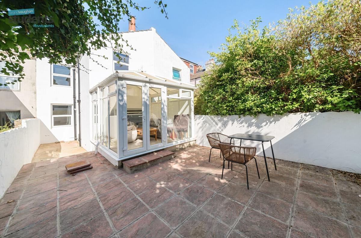 6 bedroom house for rent Queens Park Road, Brighton, BN2 9ZB | UniHomes