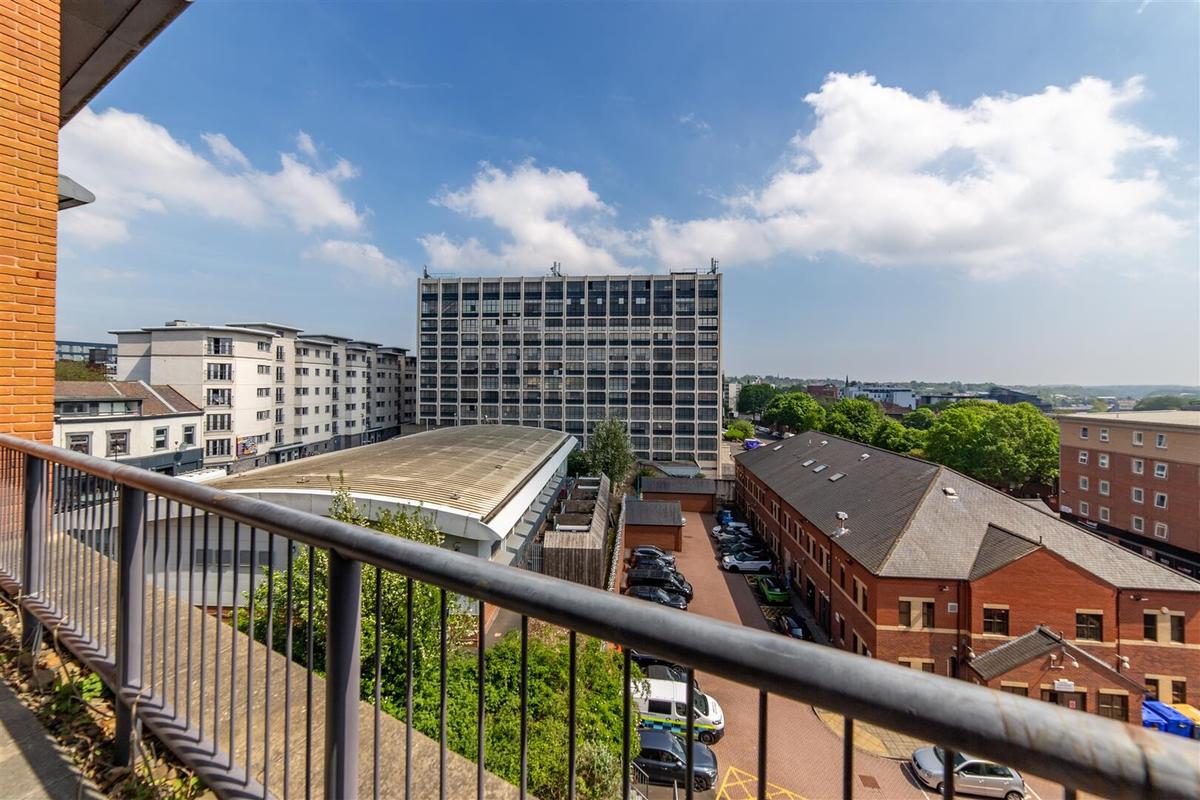 5 bedroom apartment for rent Rialto Building, Newcastle, NE1 2JR | UniHomes