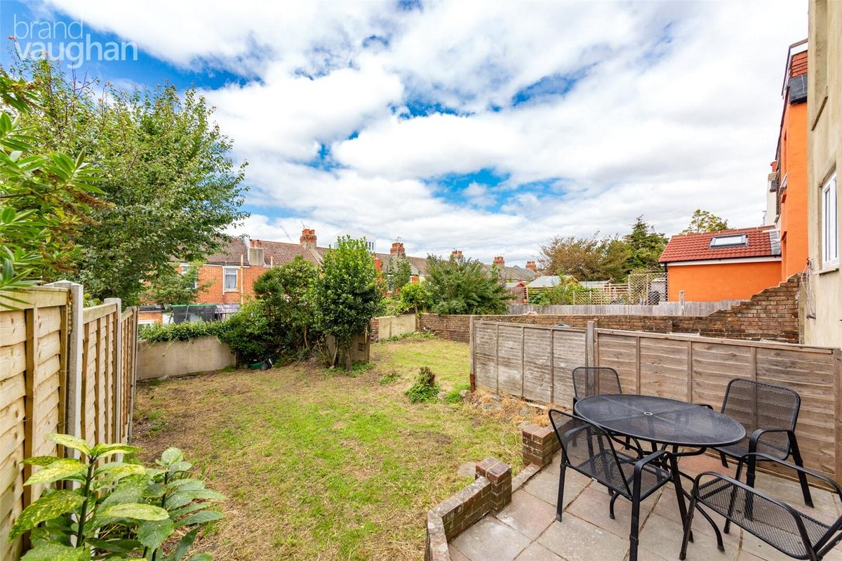 4 bedroom house for rent Buller Road, Brighton, BN2 4BH | UniHomes