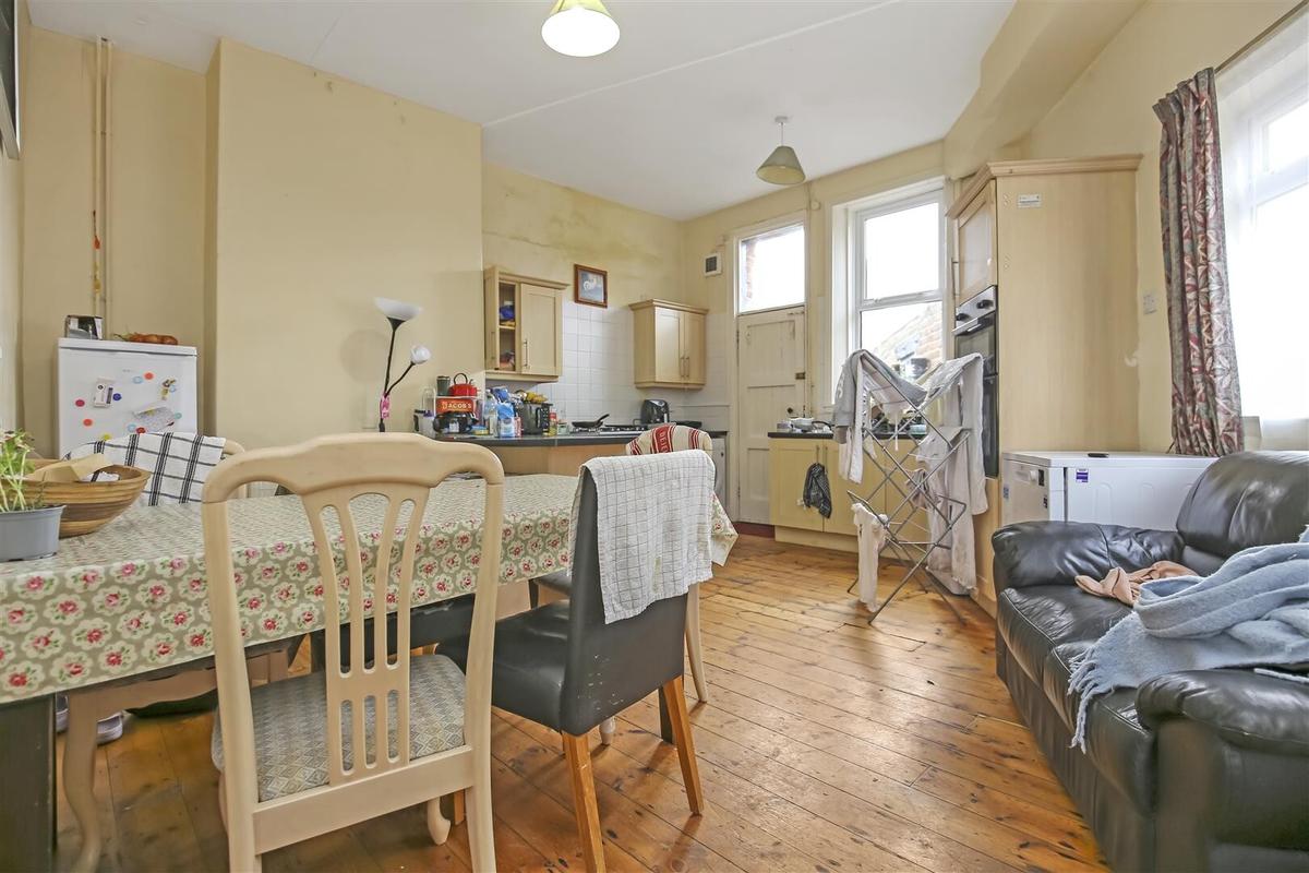 5 bedroom house for rent Coniston Avenue, Newcastle, NE2 3EY | UniHomes