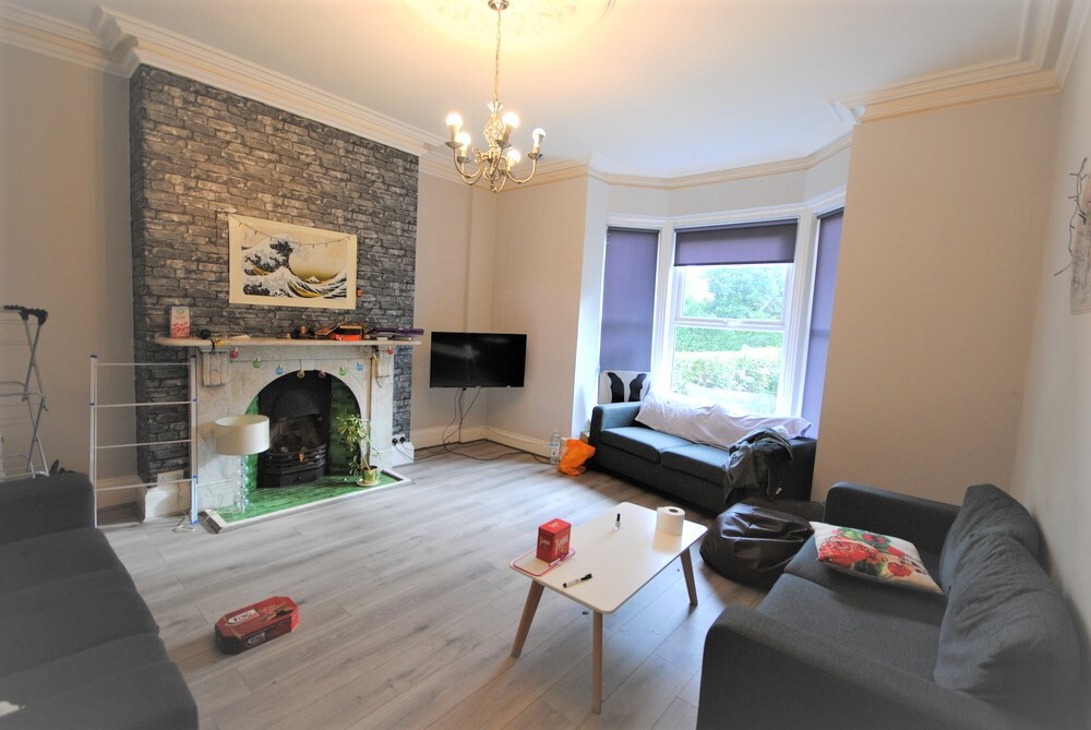 8 bedroom house for rent Victoria Road, Leeds, LS6 1DR | UniHomes