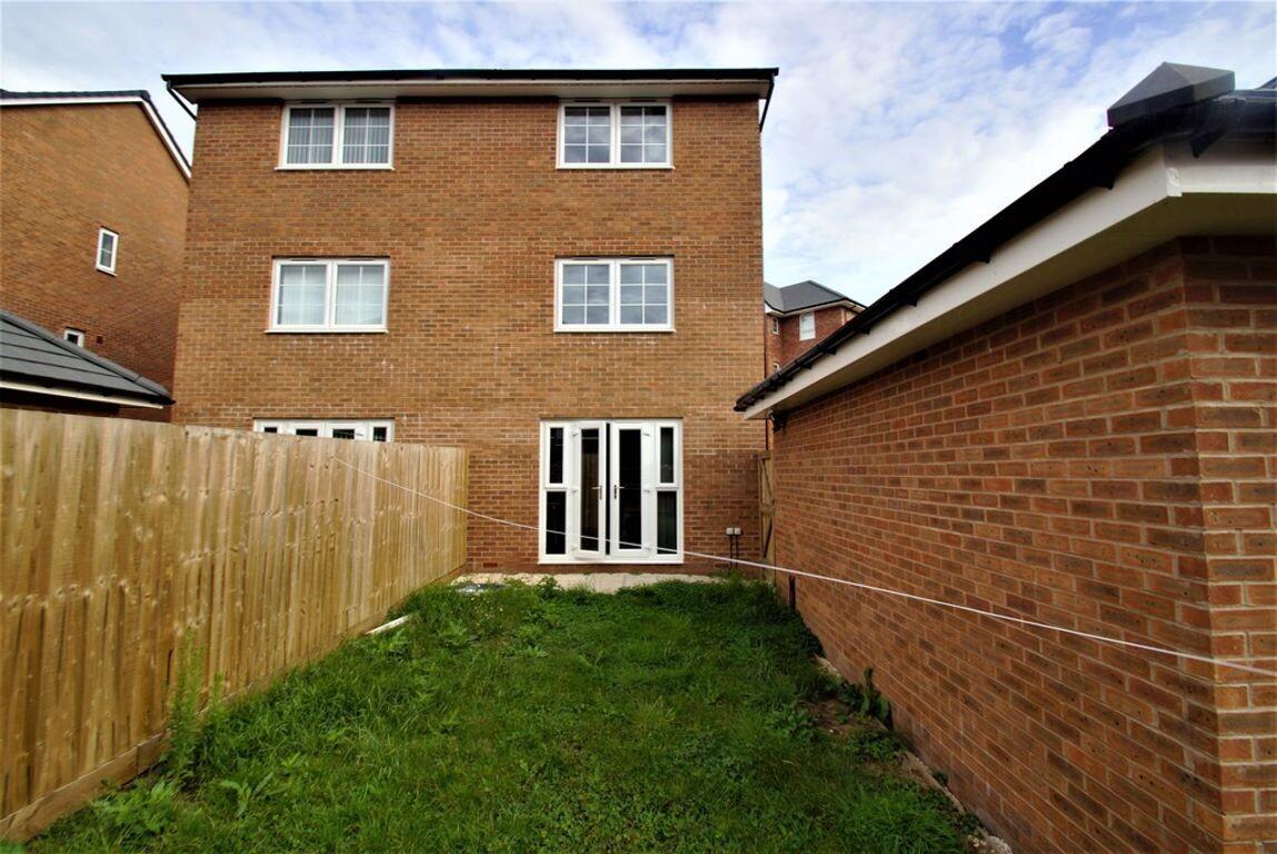 4 bedroom house for rent Brambling Avenue, Coventry, CV4 8NH | UniHomes