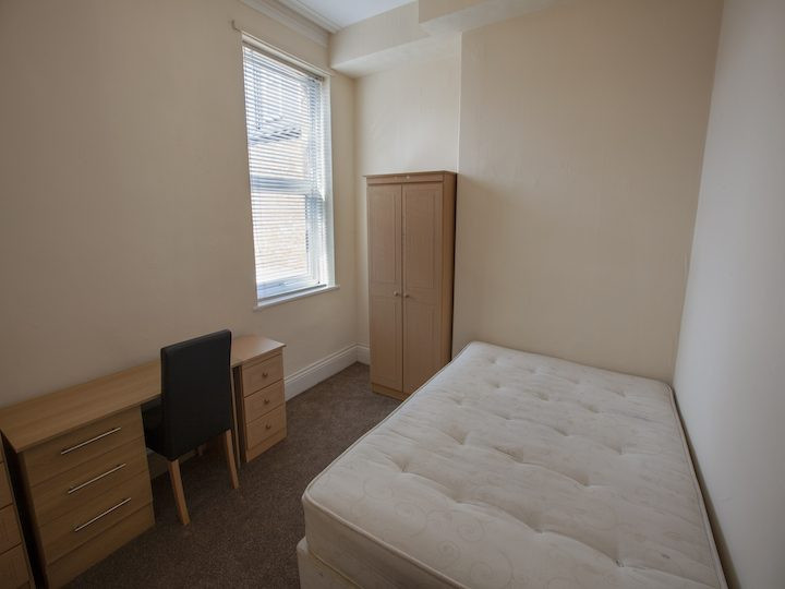 7 bedroom house for rent Manor House Road Newcastle, NE2 2LY | UniHomes