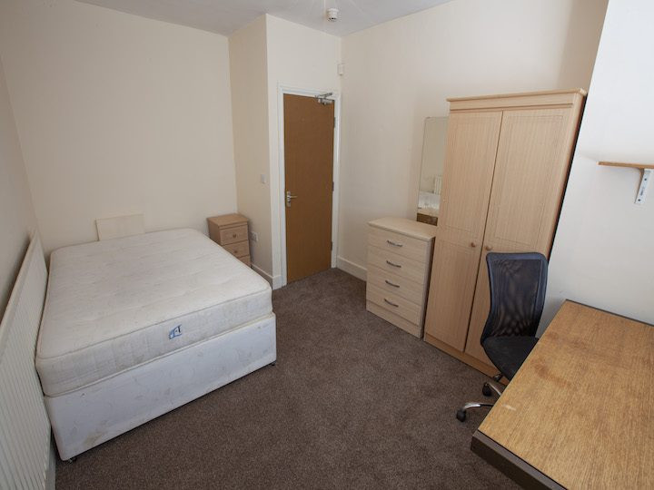 7 bedroom house for rent Manor House Road Newcastle, NE2 2LY | UniHomes