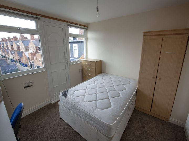 7 bedroom house for rent Manor House Road Newcastle, NE2 2LY | UniHomes