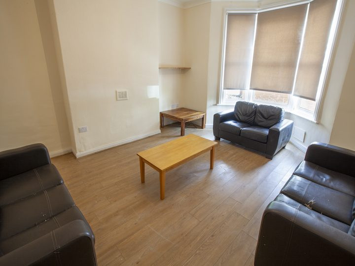 7 bedroom house for rent Manor House Road Newcastle, NE2 2LY | UniHomes