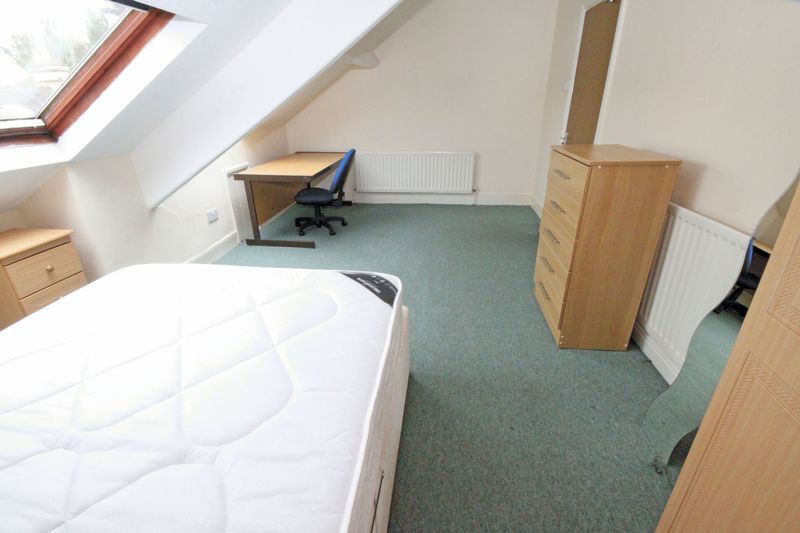 7 bedroom house for rent Manor House Road Newcastle, NE2 2LY | UniHomes