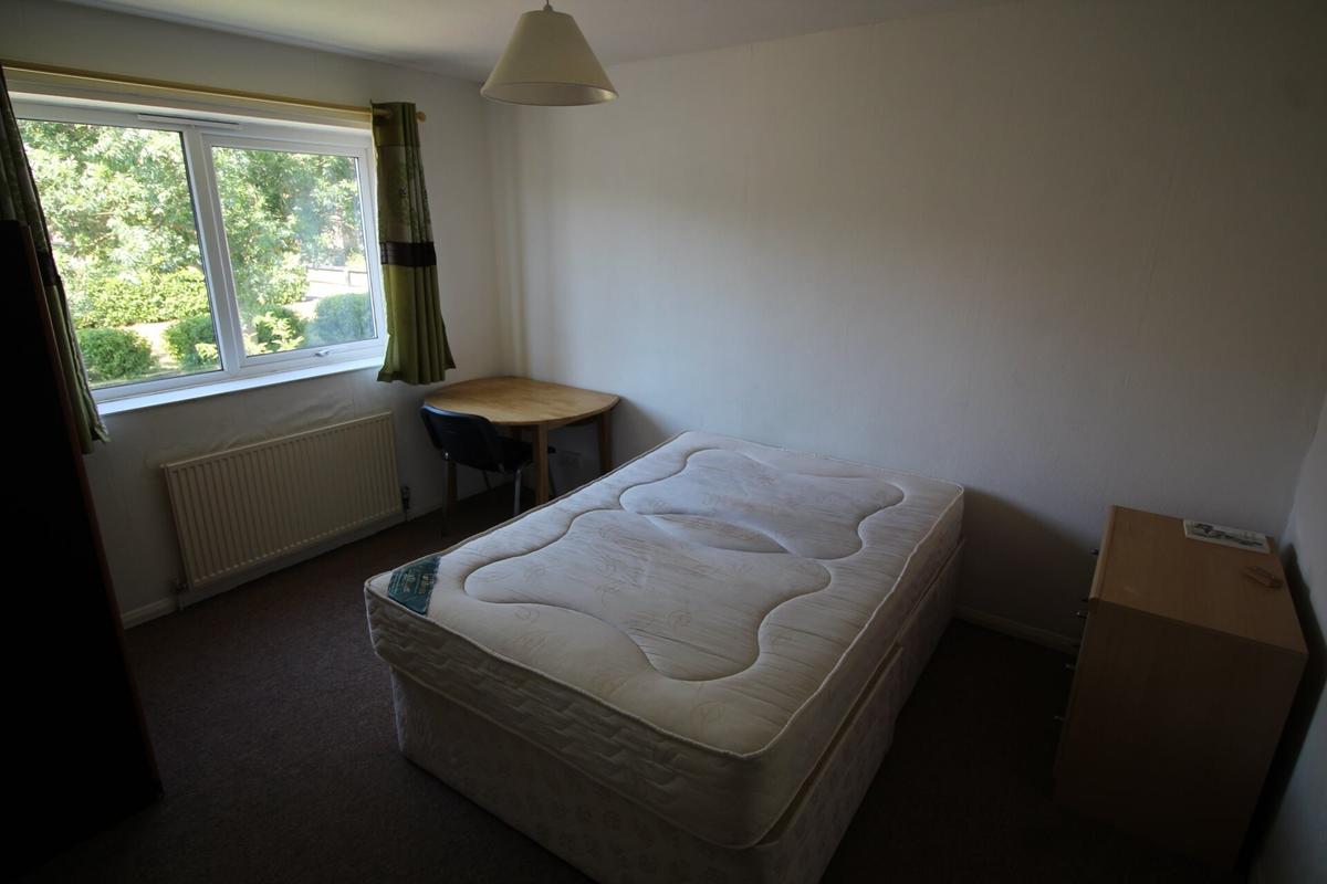 4 bedroom house for rent Holborough Close, Colchester, CO4 3LY | UniHomes