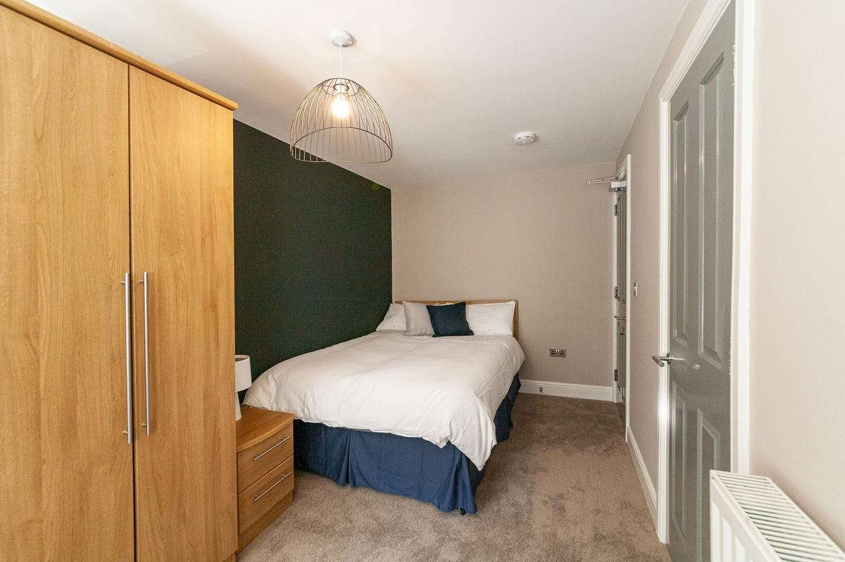 6 bedroom apartment for rent Apartment 4 3-4 Portland Terrace Newcastle ...