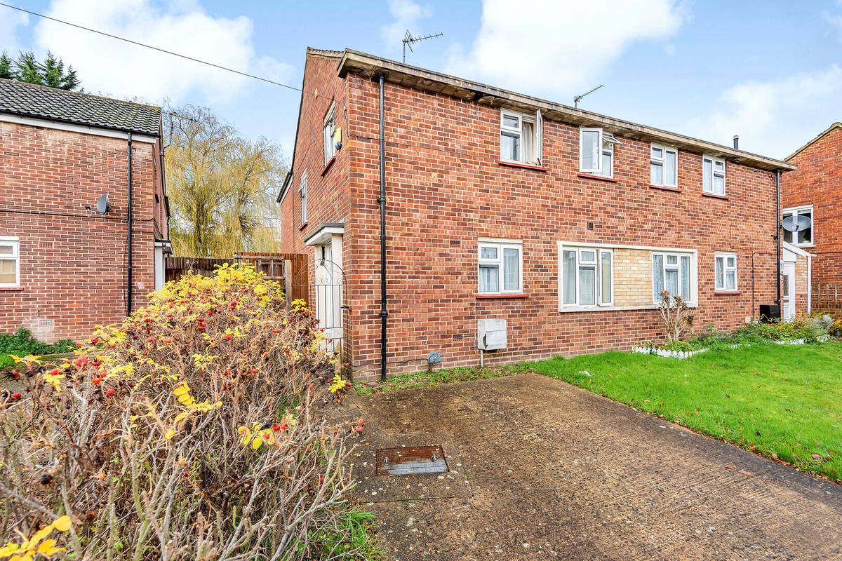 4 bedroom house for rent Cabell Road Surrey, GU2 8JN | UniHomes