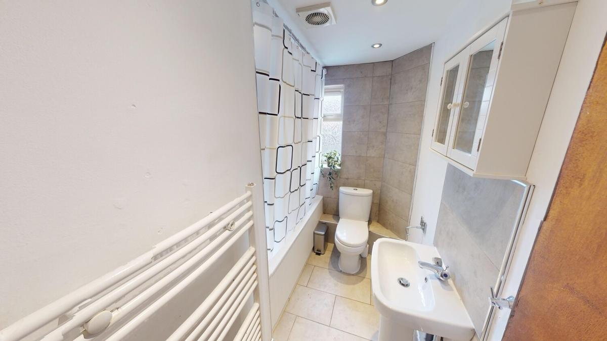 5 bedroom apartment for rent 16A Colville Street Nottingham, NG1 4HQ ...