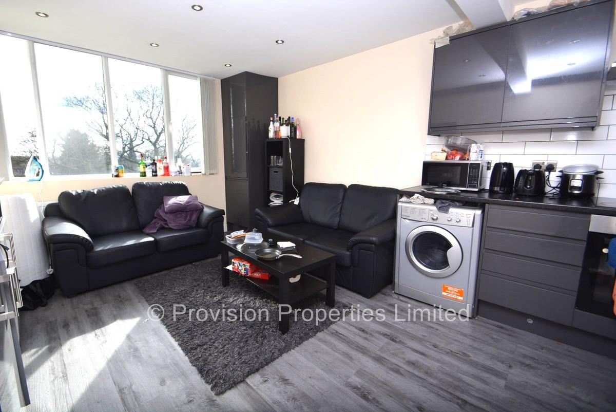 4 bedroom house for rent Cliff Road Leeds Leeds, LS6 2ET | UniHomes