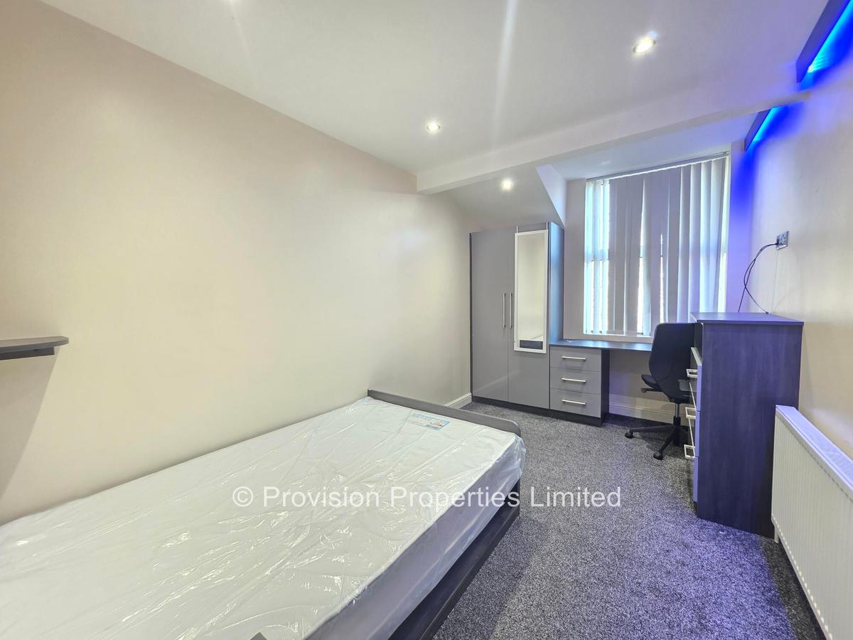 4 bedroom house for rent Cliff Road Leeds Leeds, LS6 2ET | UniHomes