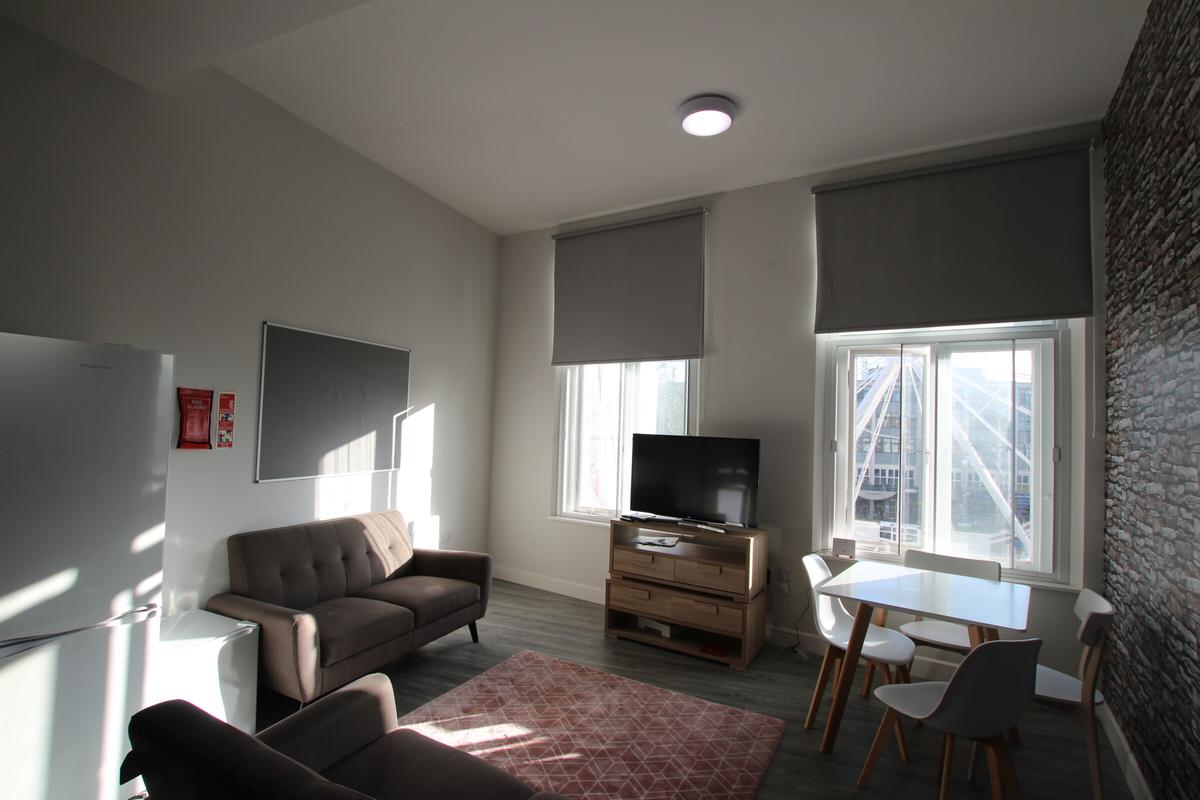 4 bedroom apartment for rent Long Row, Nottingham, NG1 2DR | UniHomes