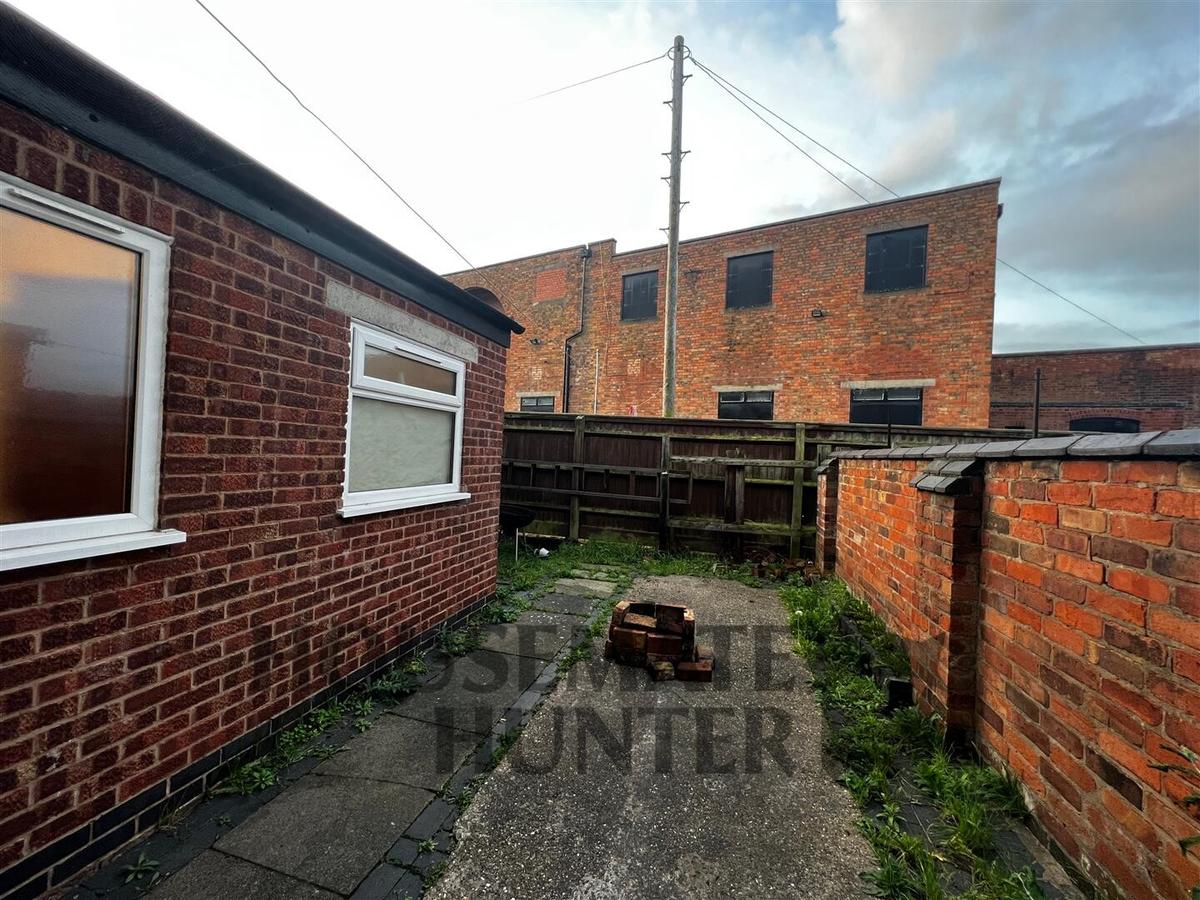 7 bedroom house for rent Brazil Street Leicester, LE2 7JA | UniHomes
