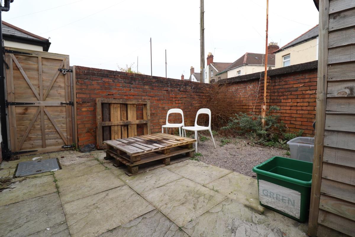 5 bedroom house for rent Maindy Road Cardiff, CF24 4HP | UniHomes