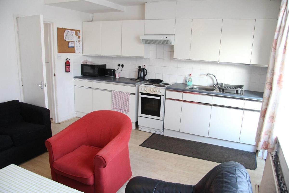 2 bedroom house for rent Seagrave Road, Coventry, CV1 2AB | UniHomes